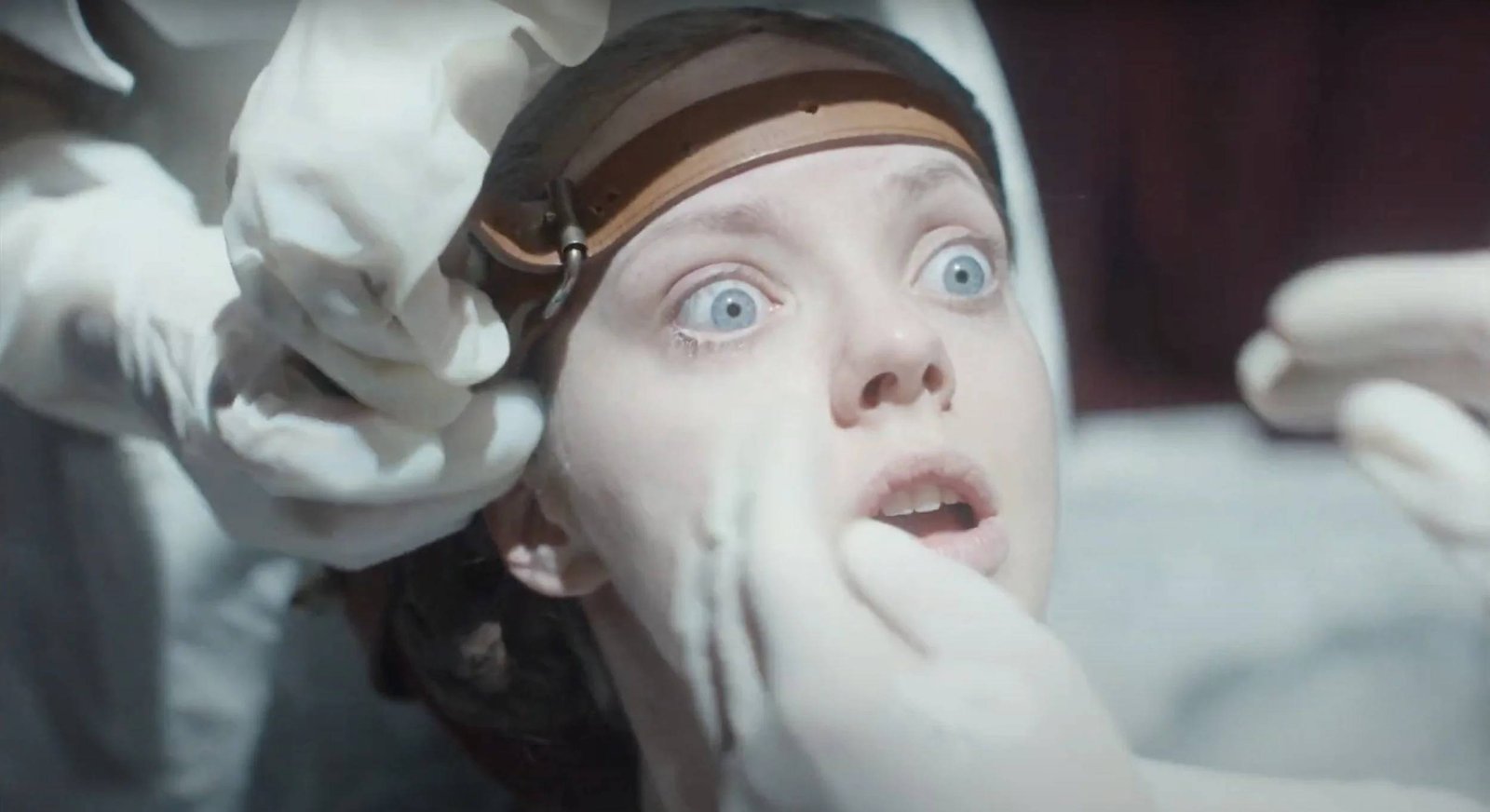 ‘La hermanastra fea’ gana Sitges 2025 y convierte el body horror en ...